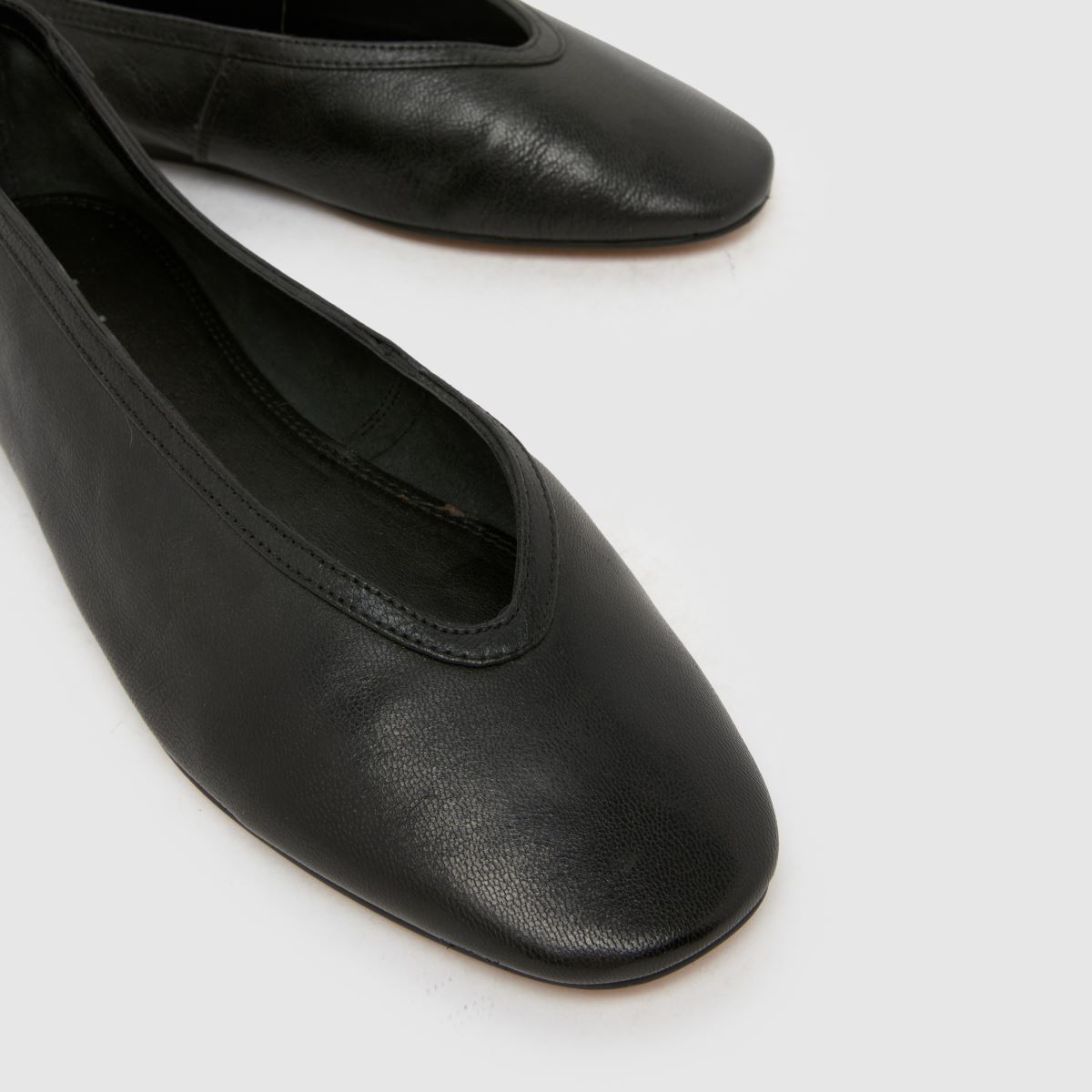 Womens Black schuh Lessie Leather Ballet Flat Shoes | schuh