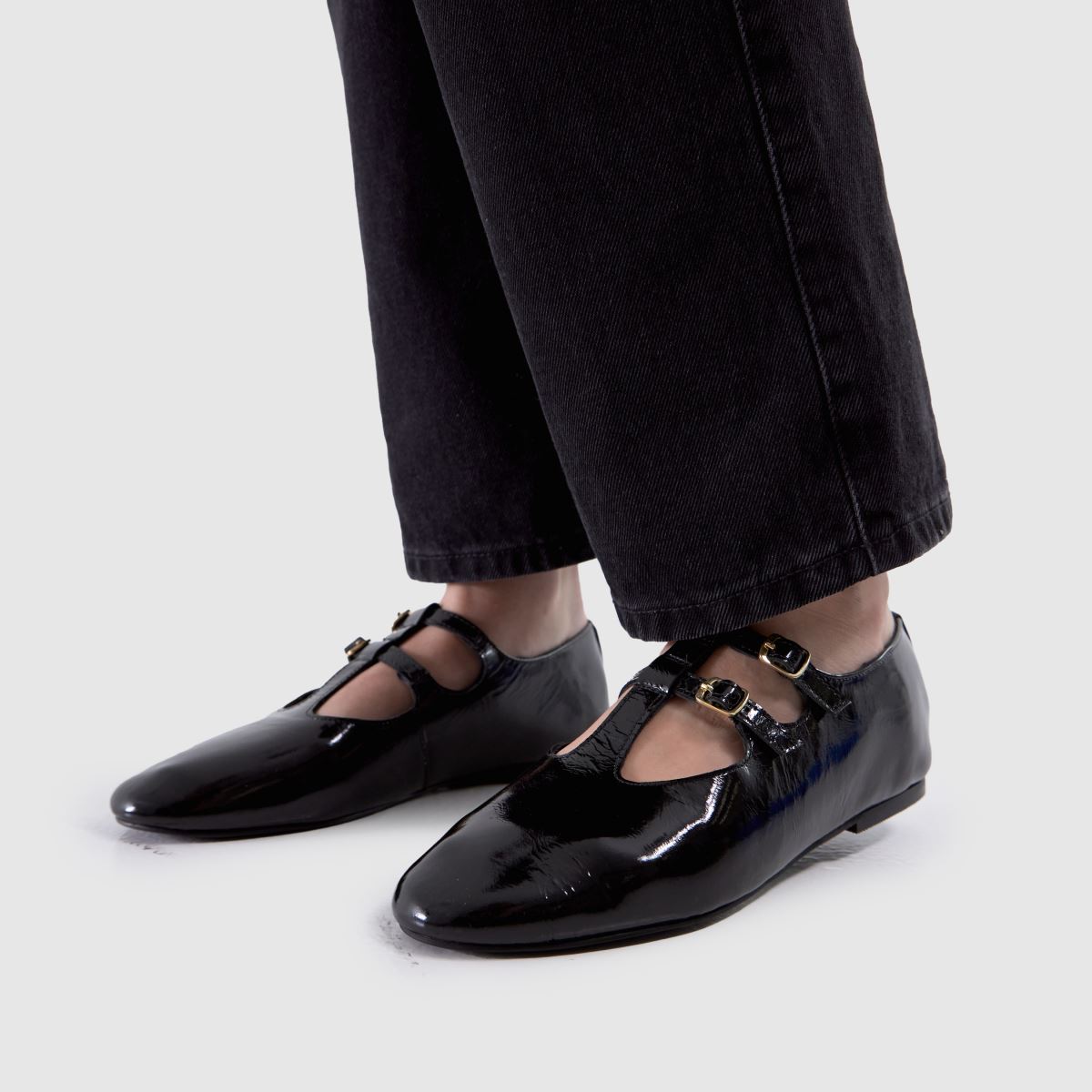 Womens Black schuh Lamp Leather T-Bar Ballerina Flat Shoes | schuh
