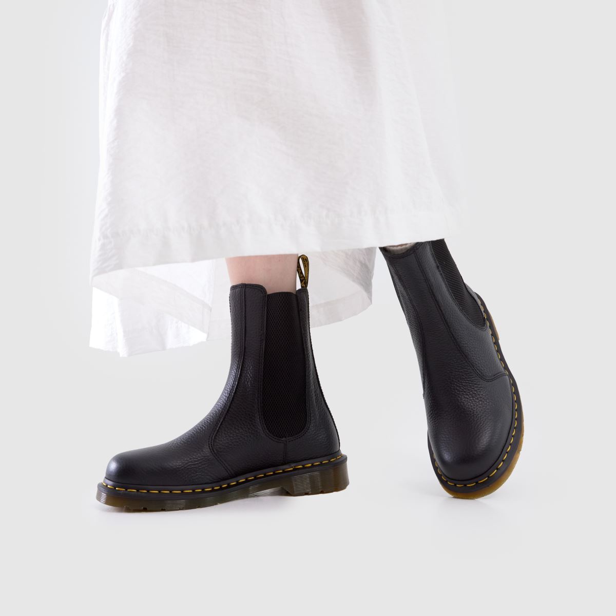 Womens Black Dr Martens 2976 Hi Chelsea Boots | schuh