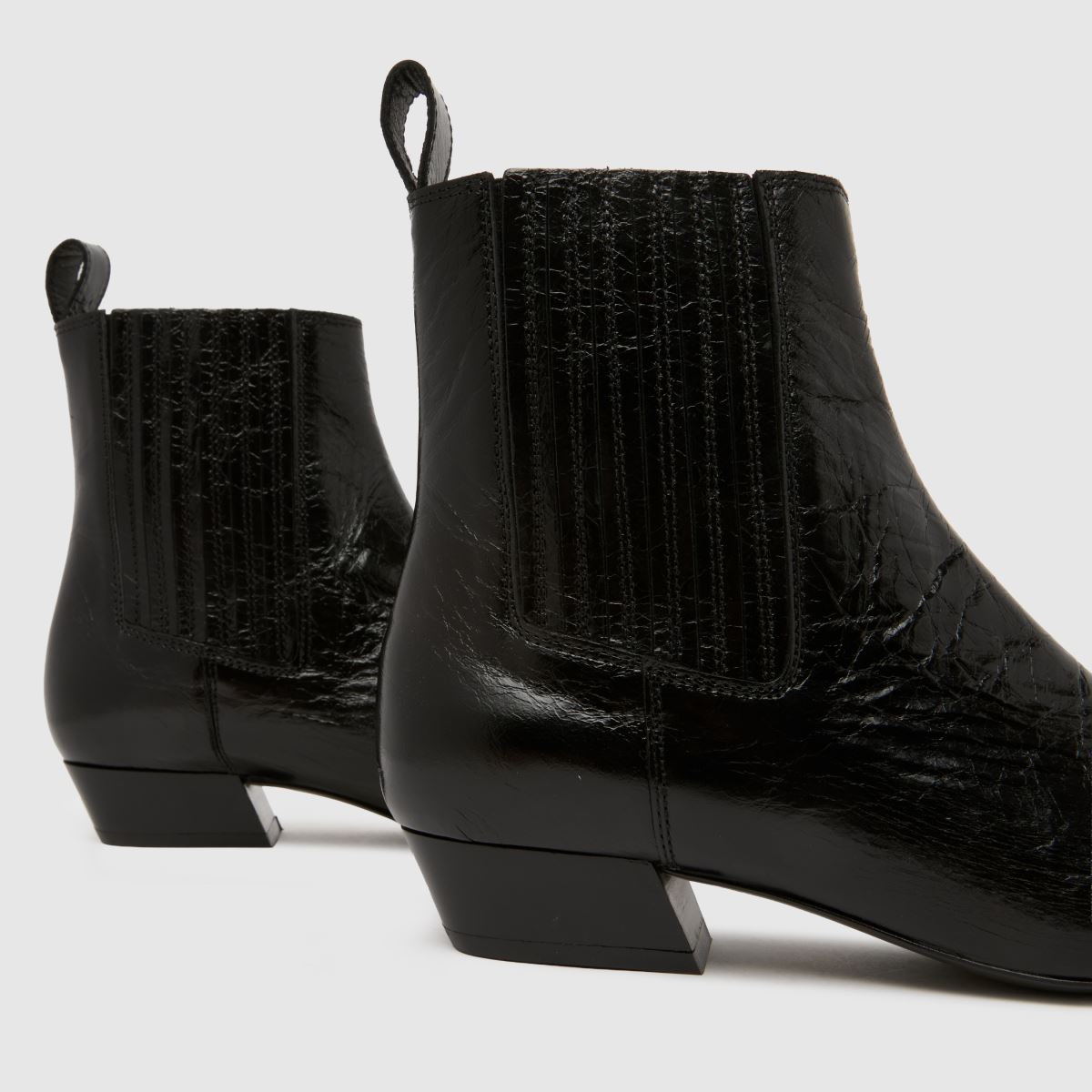 Womens Black schuh Cova Leather Chelsea Boots | schuh