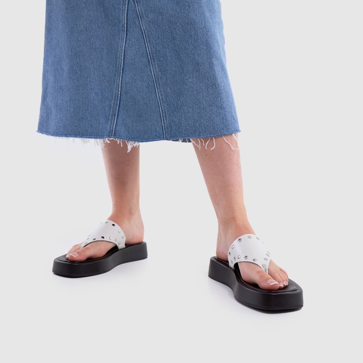 Womens White schuh Toryn Platform Flip Flop Sandals | schuh