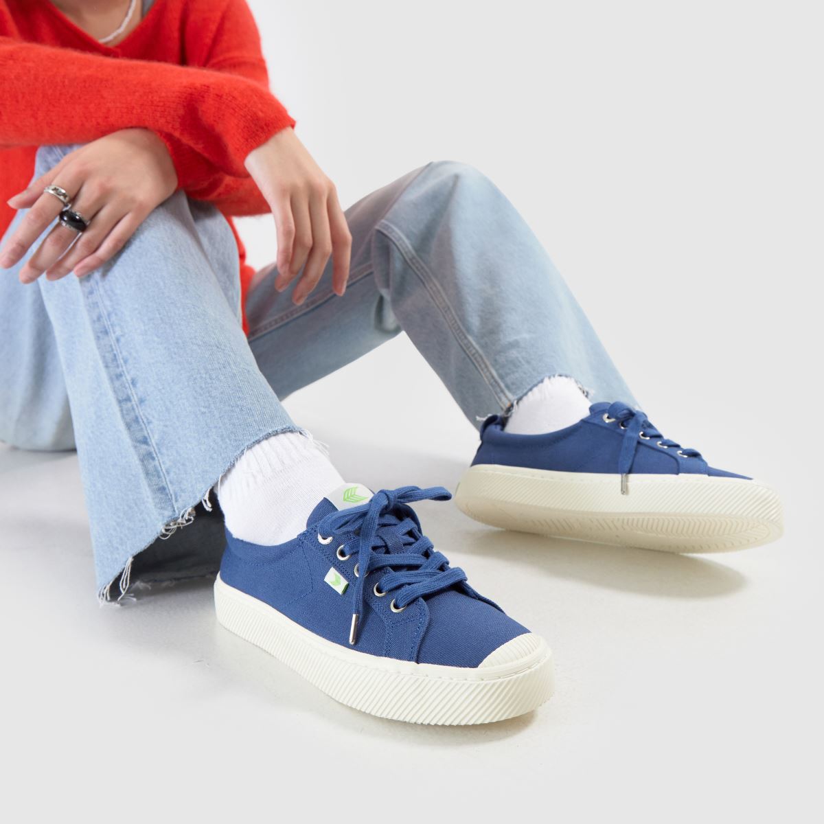 Womens Blue CARIUMA Oca Low Trainers | schuh