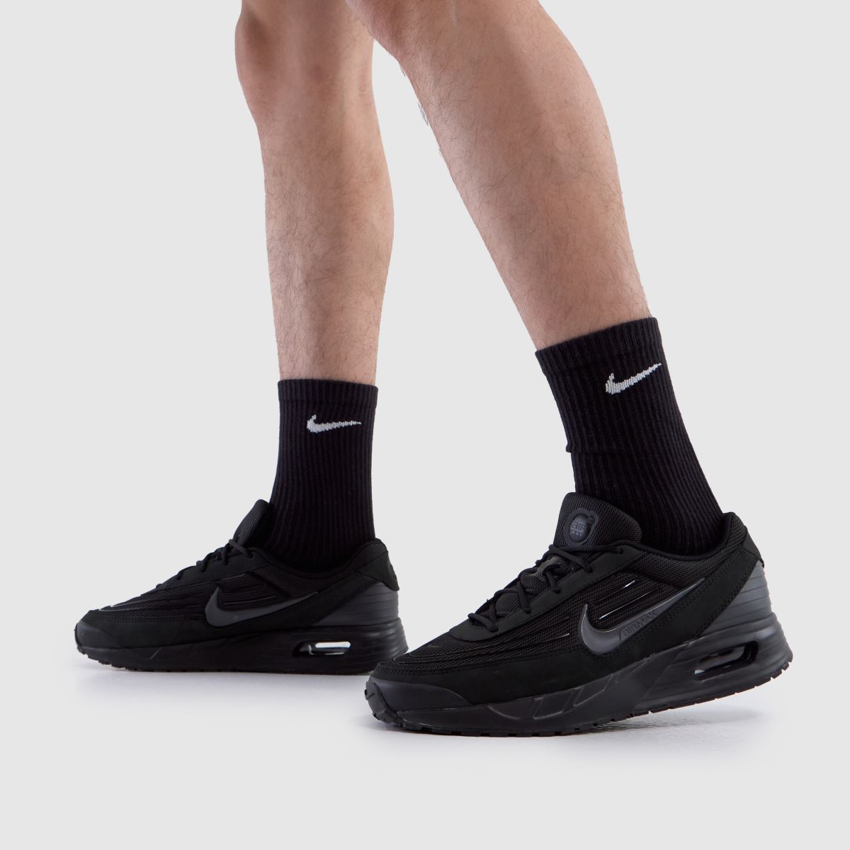 Mens Black Nike Air Max Verse Trainers | schuh