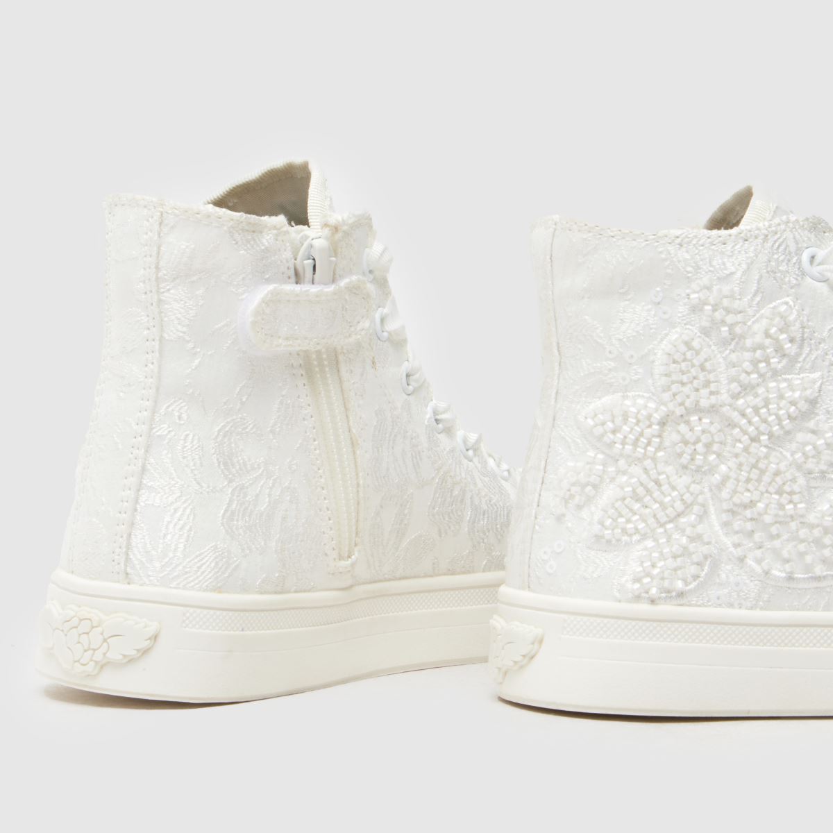 Kids Girls Junior White Lelli Kelly Sharon Mid Trainers | schuh